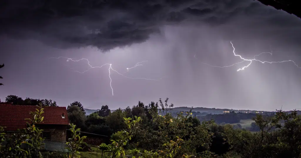 Understanding Storm Anxiety in Children and Teens | PrairieCare